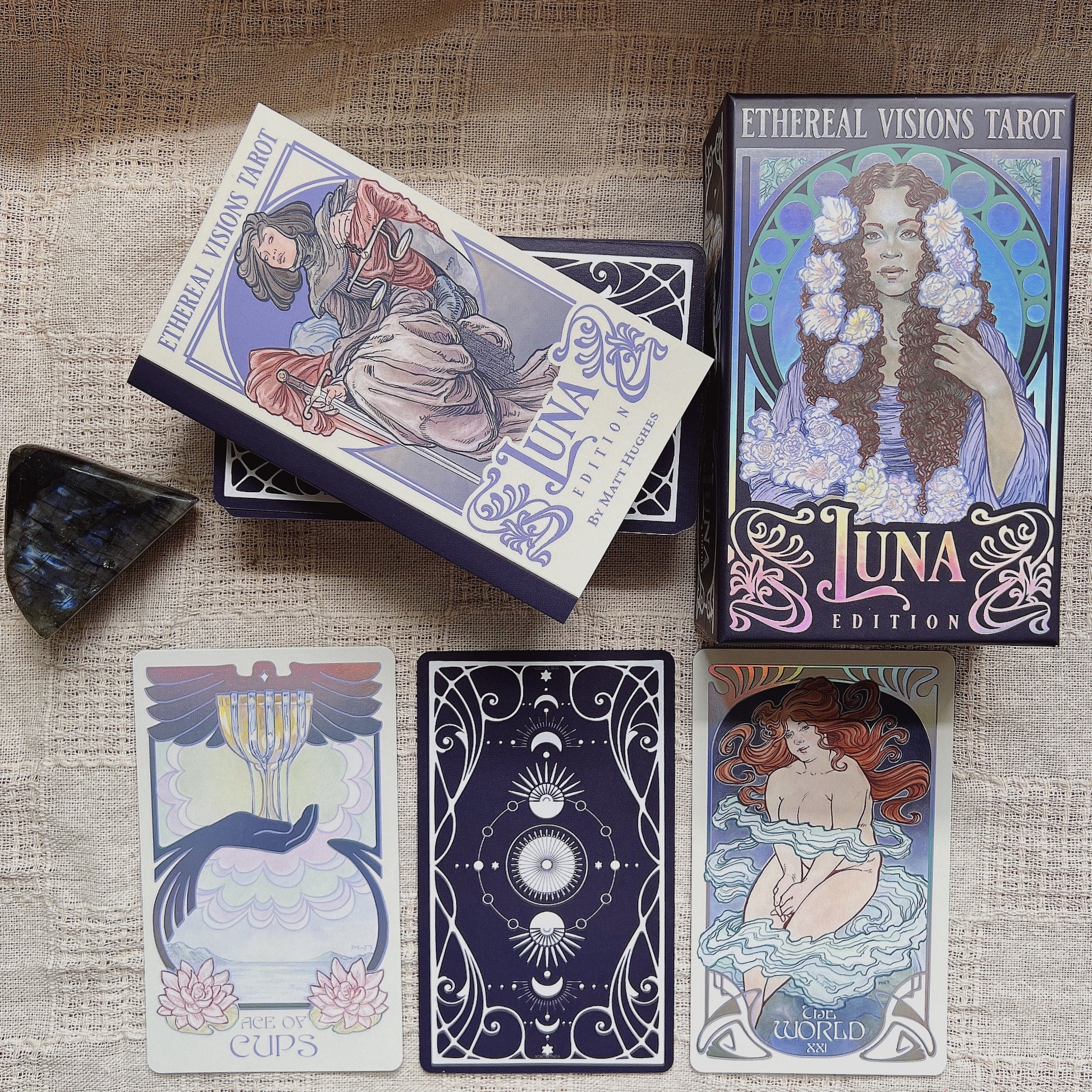 Luna Tarot Deck– M O O N A U R A